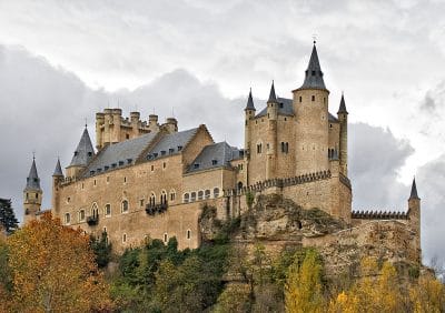 Top 10 of Best Castles in Spain and Guided Routes to Explore Them